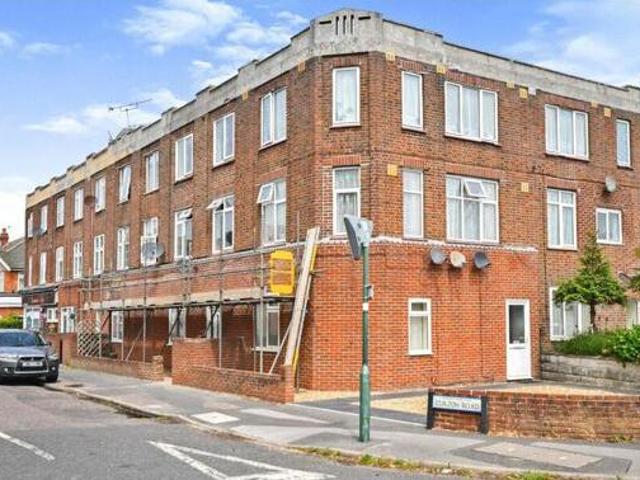 3 Bedroom Maisonette For Sale In Bournemouth, Dorset