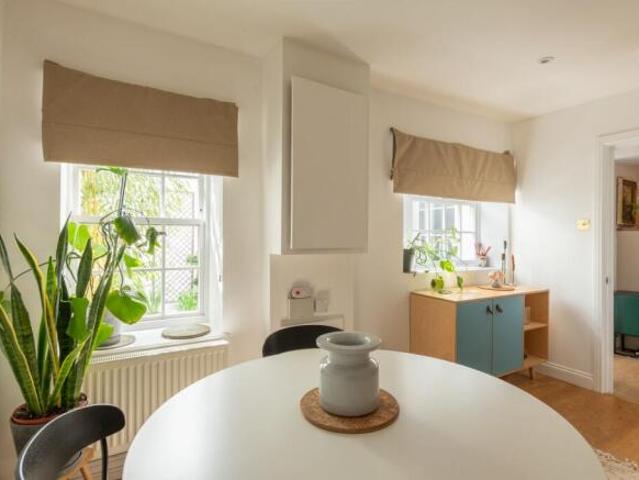 3 bedroom maisonette for sale in Caledonia Place, Bristol, BS8
