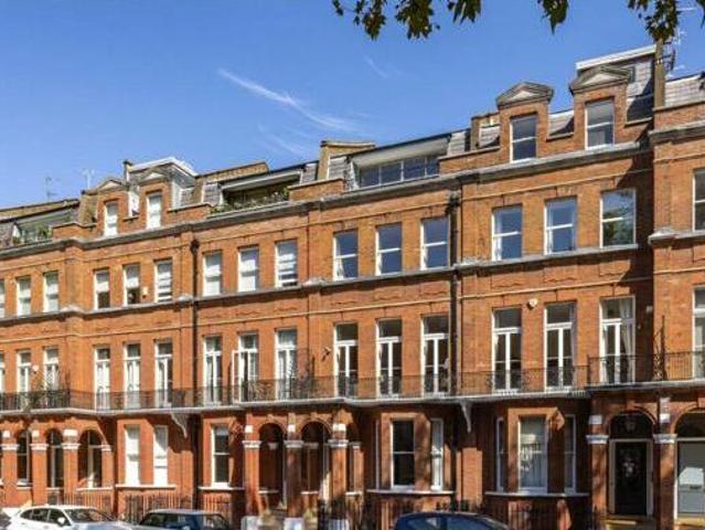 3 Bedroom Maisonette For Sale In Chelsea, London