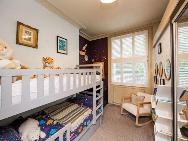 3 bedroom maisonette for sale in Cumberland Walk, Tunbridge Wells, TN1