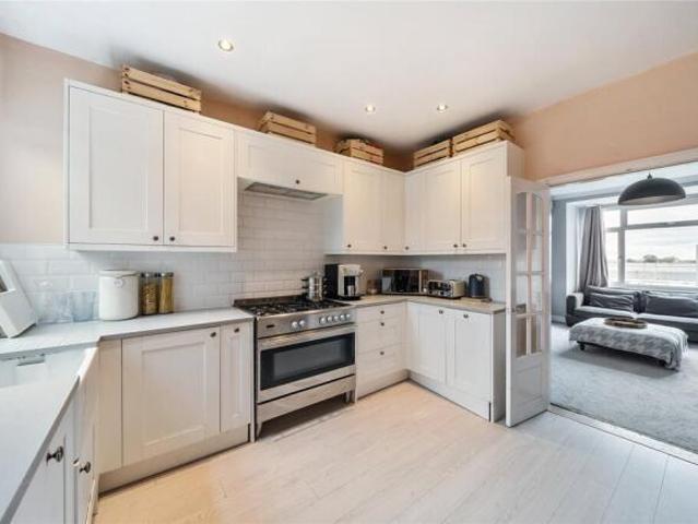 3 bedroom maisonette for sale in Dagmar Road, Alexandra Park, N22