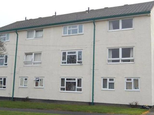 3 Bedroom Maisonette For Sale In Farnborough, Hampshire