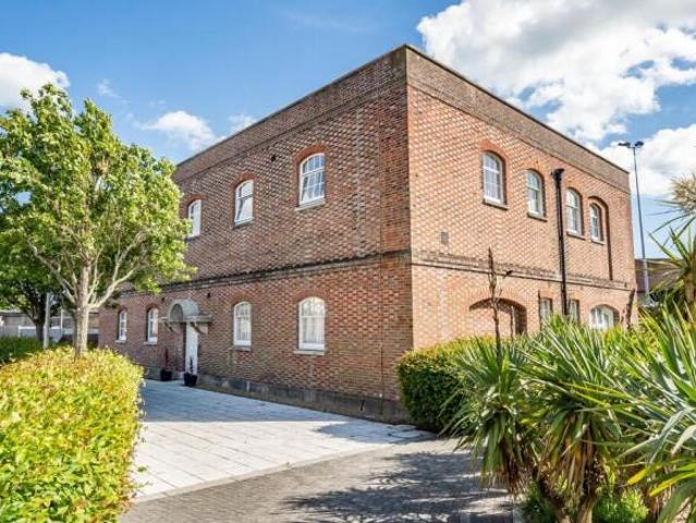3 bedroom maisonette for sale in Gunwharf Quays, Portsmouth, PO1