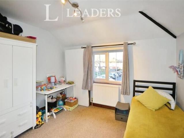3 bedroom maisonette for sale in Hayes Close, Chelmsford, Essex, CM2