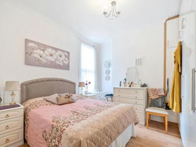 3 Bedroom Maisonette For Sale In London
