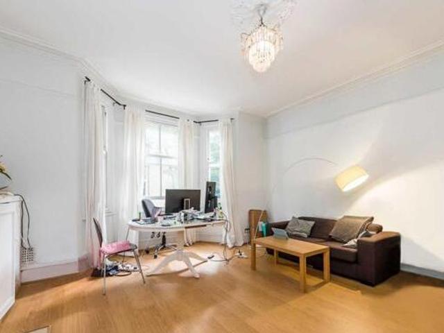 3 Bedroom Maisonette For Sale In London