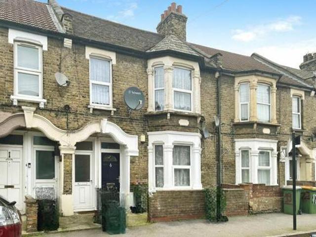 3 Bedroom Maisonette For Sale In London