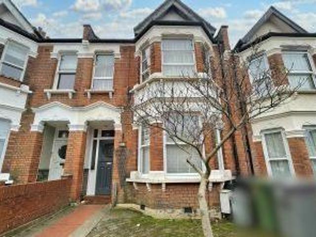 3 Bedroom Maisonette For Sale In London