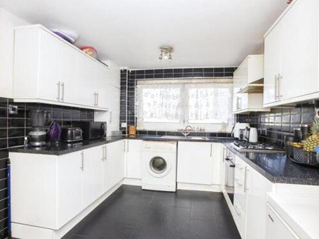 3 Bedroom Maisonette For Sale In London