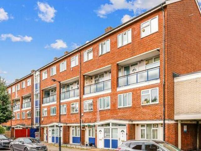 3 Bedroom Maisonette For Sale In London