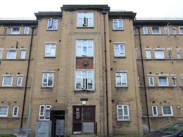 3 Bedroom Maisonette For Sale In London