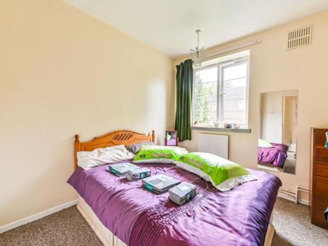 3 bedroom maisonette for sale in Melford Road, East Dulwich, London, SE22