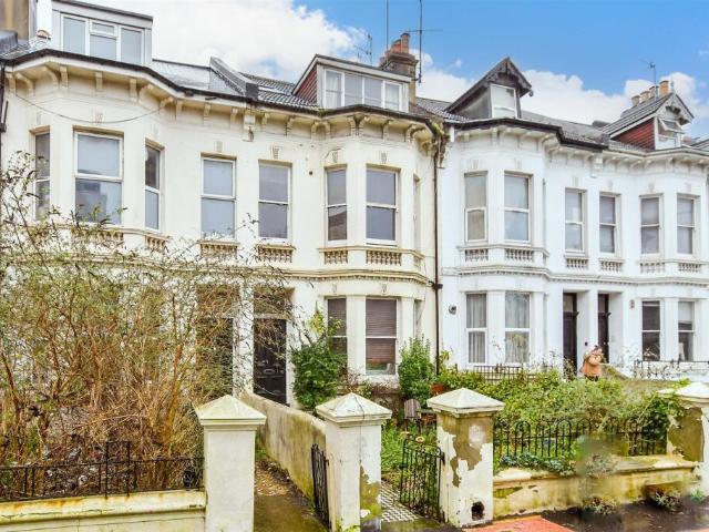 3 bedroom maisonette for sale in Preston Road, Brighton, East Sussex, BN1