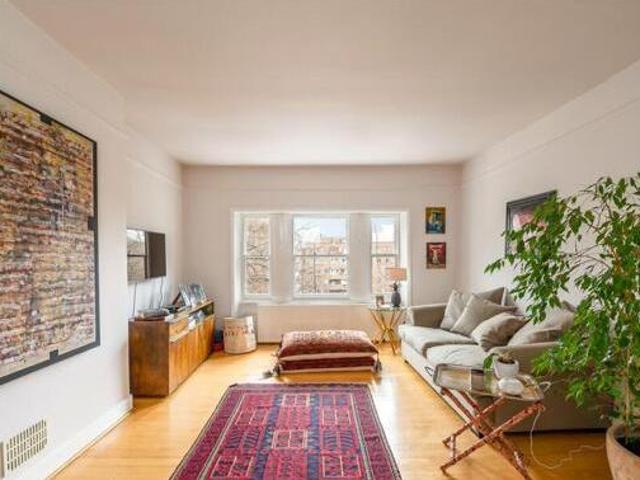 3 Bedroom Maisonette For Sale In Primrose Hill, London