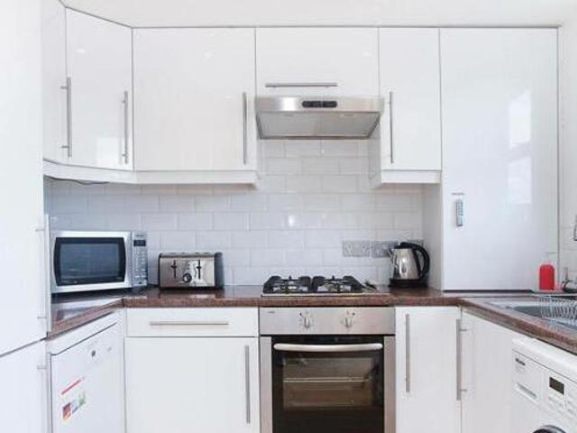 3 Bedroom Maisonette For Sale In Ravenscourt Park, London