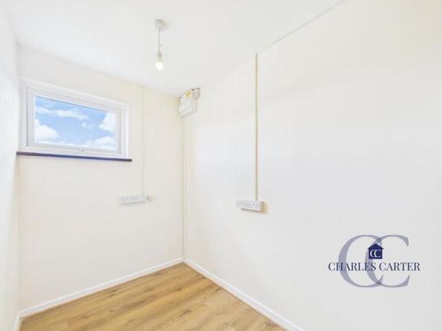 3 bedroom maisonette for sale in Rodborough Drive, Worcester, WR4