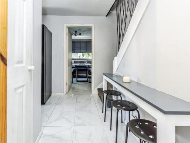 3 bedroom maisonette for sale in Springholm Close, Westerham, TN16