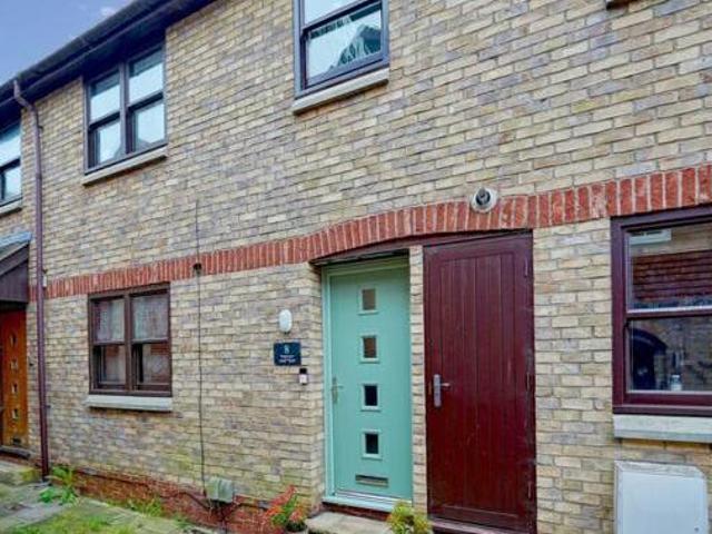 3 Bedroom Maisonette For Sale In St Ives, Huntingdon