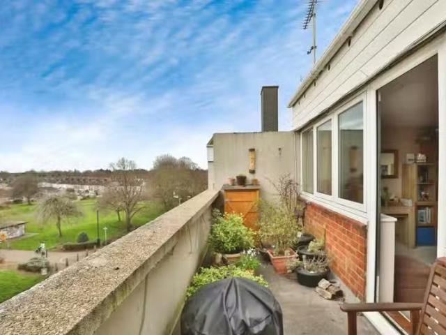 3 bedroom maisonette for sale in Suffolk Square, Norwich, NR2