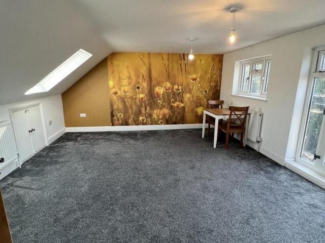 3 Bedroom Maisonette For Rent. 3 bed maisonette to rent £2,100 pcm £485 pw