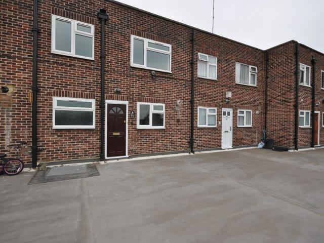 3 Bedroom Maisonette for rent at North Street Hornchurch Essex