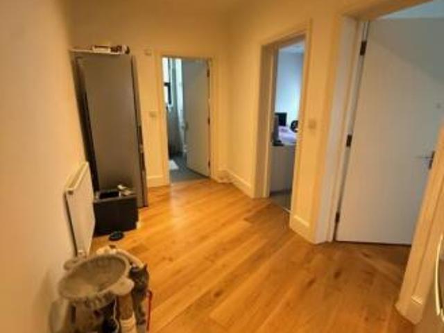 3 bedroom maisonette for rent in 543 Green Lanes, Palmers Green, N13