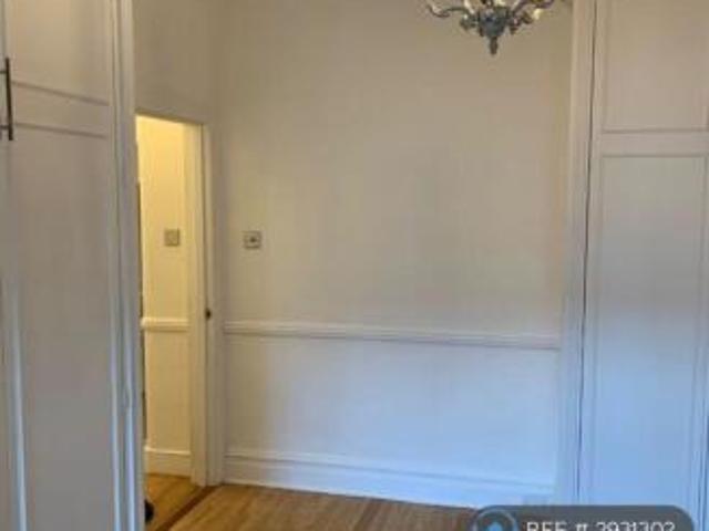 3 bedroom maisonette for rent in Wandsworth Bridge Road, London, SW6