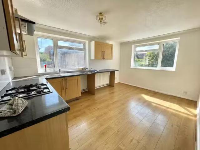 3 bedroom maisonette for rent in Windham Road, BH1