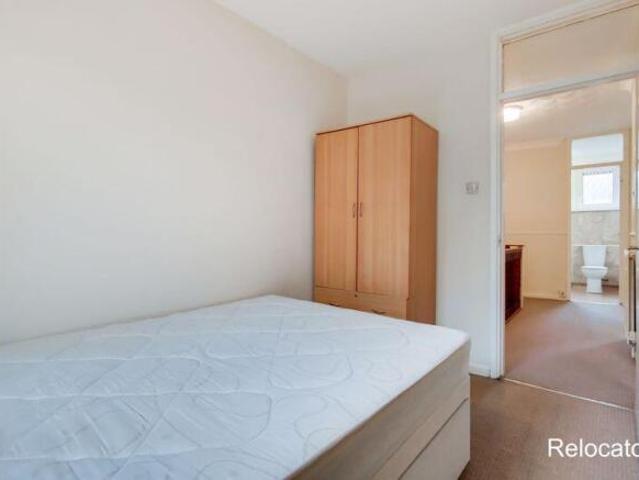 3 bedroom maisonette for rent in Alderney Road, London, E1