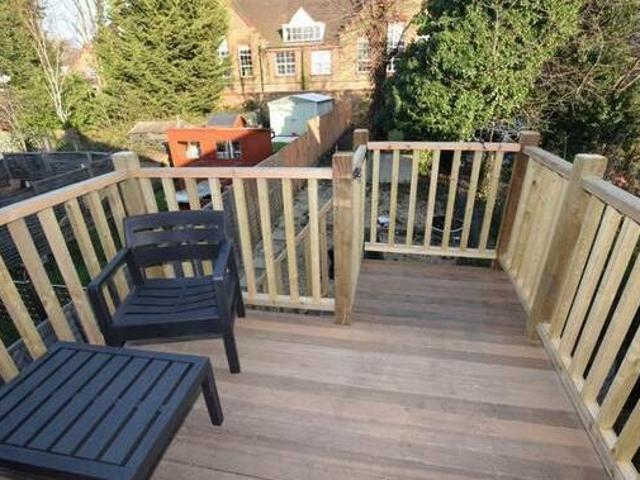 3 bedroom maisonette for rent in Algernon Road London NW4