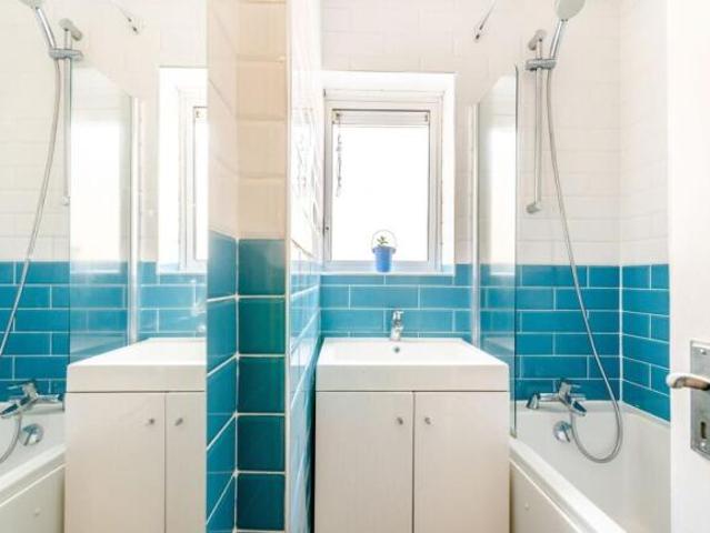 3 bedroom maisonette for rent in Bronti Close, Elephant and Castle, London, SE17