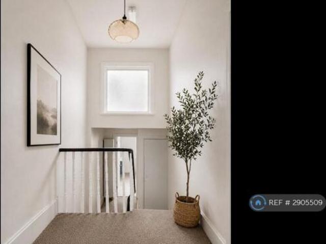 3 bedroom maisonette for rent in Bravington Road, London, W9