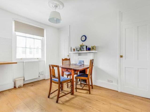 3 bedroom maisonette for rent in Bunhill Row, London, EC1Y 8LP, EC1Y