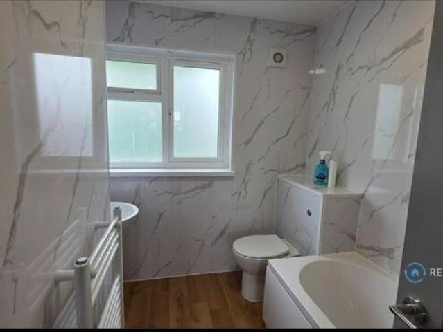 3 bedroom maisonette for rent in Bullfield Avenue, Coventry, CV4