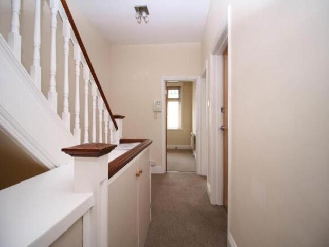 3 bedroom maisonette for rent in Canford Cliffs, Poole, BH13