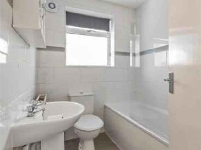 3 bedroom maisonette for rent in Capworth Street, Walthamstow, E10