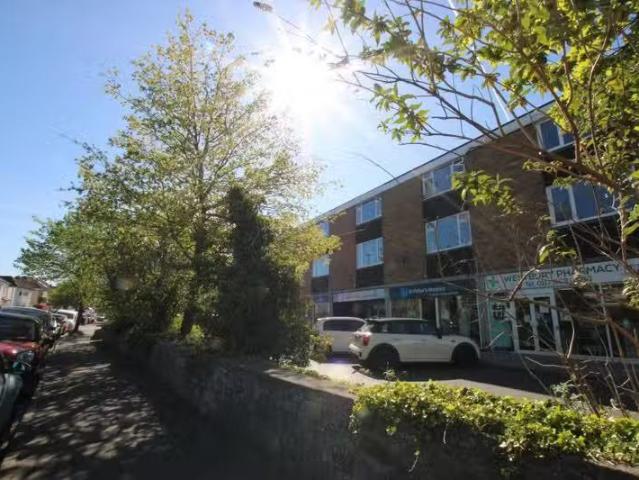3 bedroom maisonette for rent in Charlecombe Court Stoke Lan.