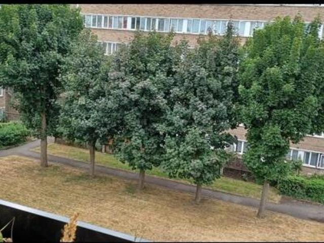 3 bedroom maisonette for rent in Clearbrook Way, London, E1