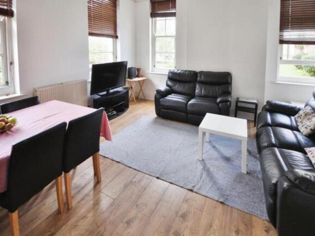 3 bedroom maisonette for rent in Clyst Heath, Exeter, EX2