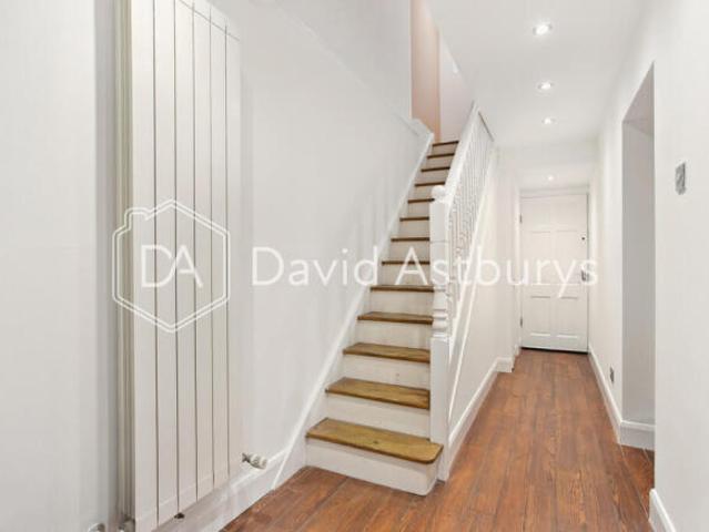3 bedroom maisonette for rent in Dalston Lane, Hackney, London, E8
