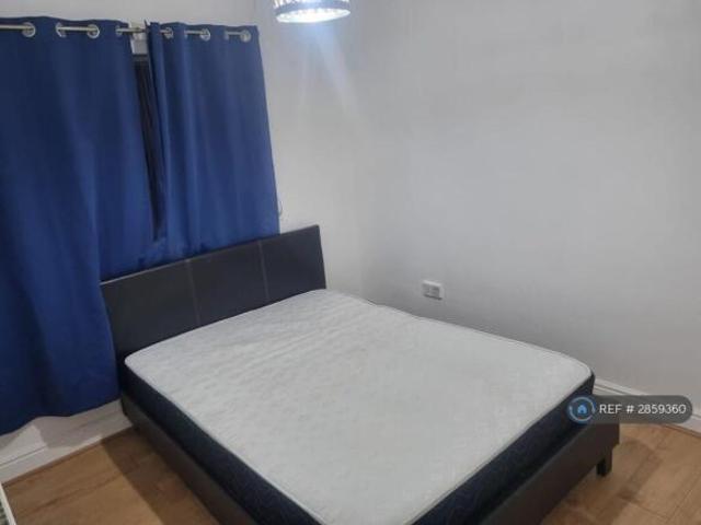 3 bedroom maisonette for rent in Elston Mews, Nottingham, NG3