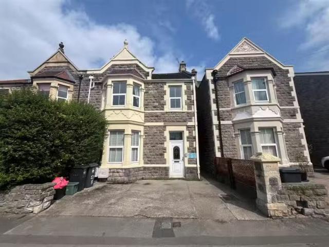 3 bedroom maisonette for rent in FFF 22a Swiss Road, Weston Su.