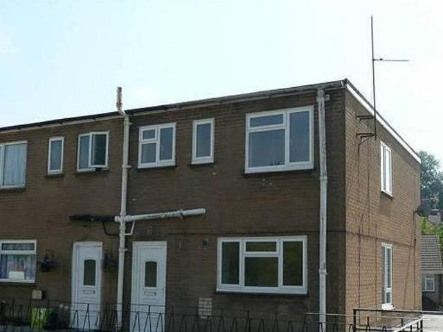 3 bedroom maisonette for rent in Holland RoadWaldersladeChathamME5