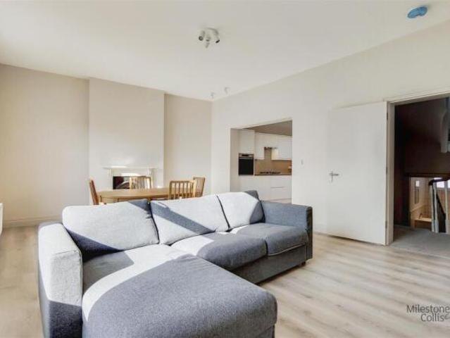 3 bedroom maisonette for rent in King Street, Twickenham, TW1