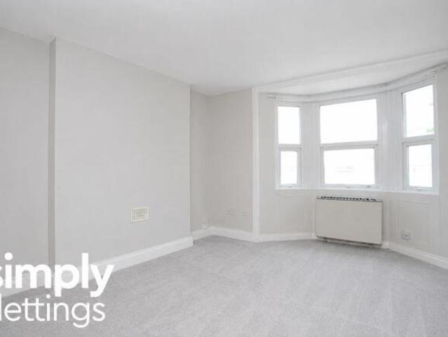 3 bedroom maisonette for rent in Lewes Road, Brighton, BN2