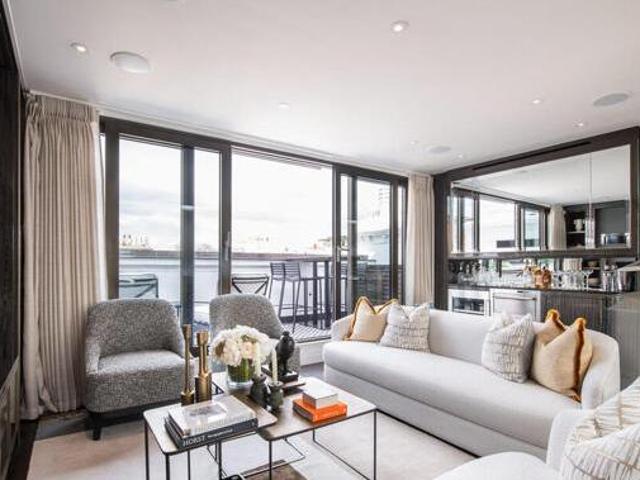 3 Bedroom Maisonette For Rent In London