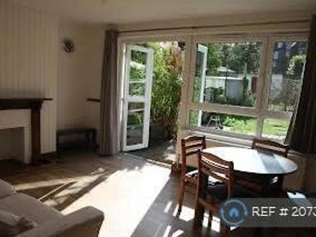 3 Bedroom Maisonette For Rent In London