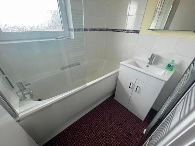 3 bedroom maisonette for rent in London Road, Portsmouth, Hampshire, PO2