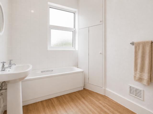 3 bedroom maisonette for rent in Maygrove Road, Kilburn, NW6 2EE, NW6