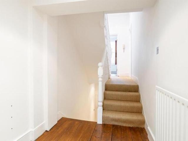 3 bedroom maisonette for rent in Offley Road, London, SW9